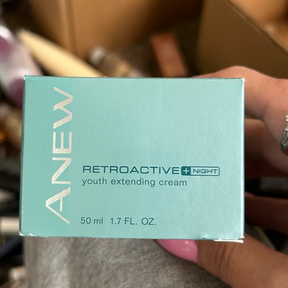 Avon | Skincare | Avon Anew Retroactive Night Cream | Poshmark